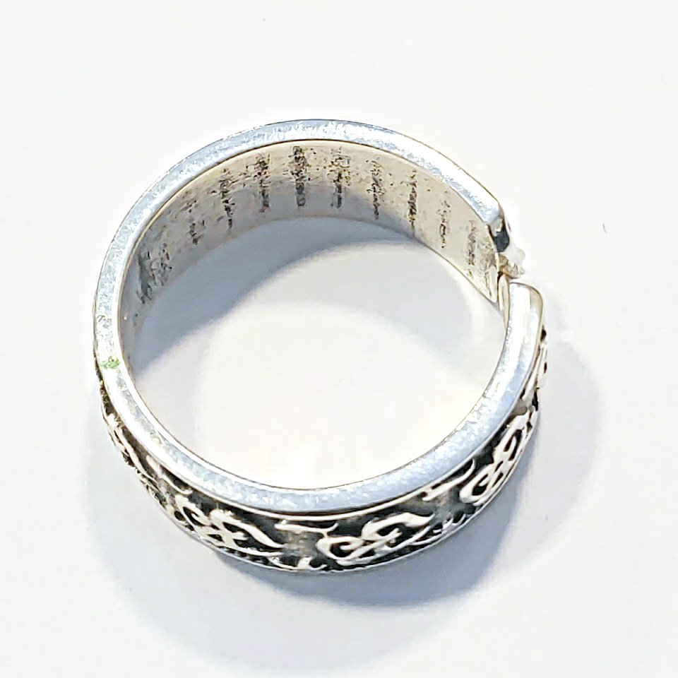 OM ring silver thick band